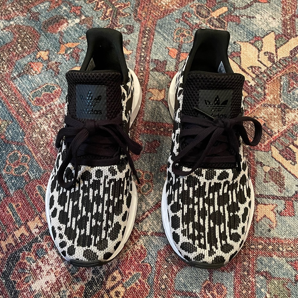 Adidas Swift Run Leopard Print Sneakers - Gem
